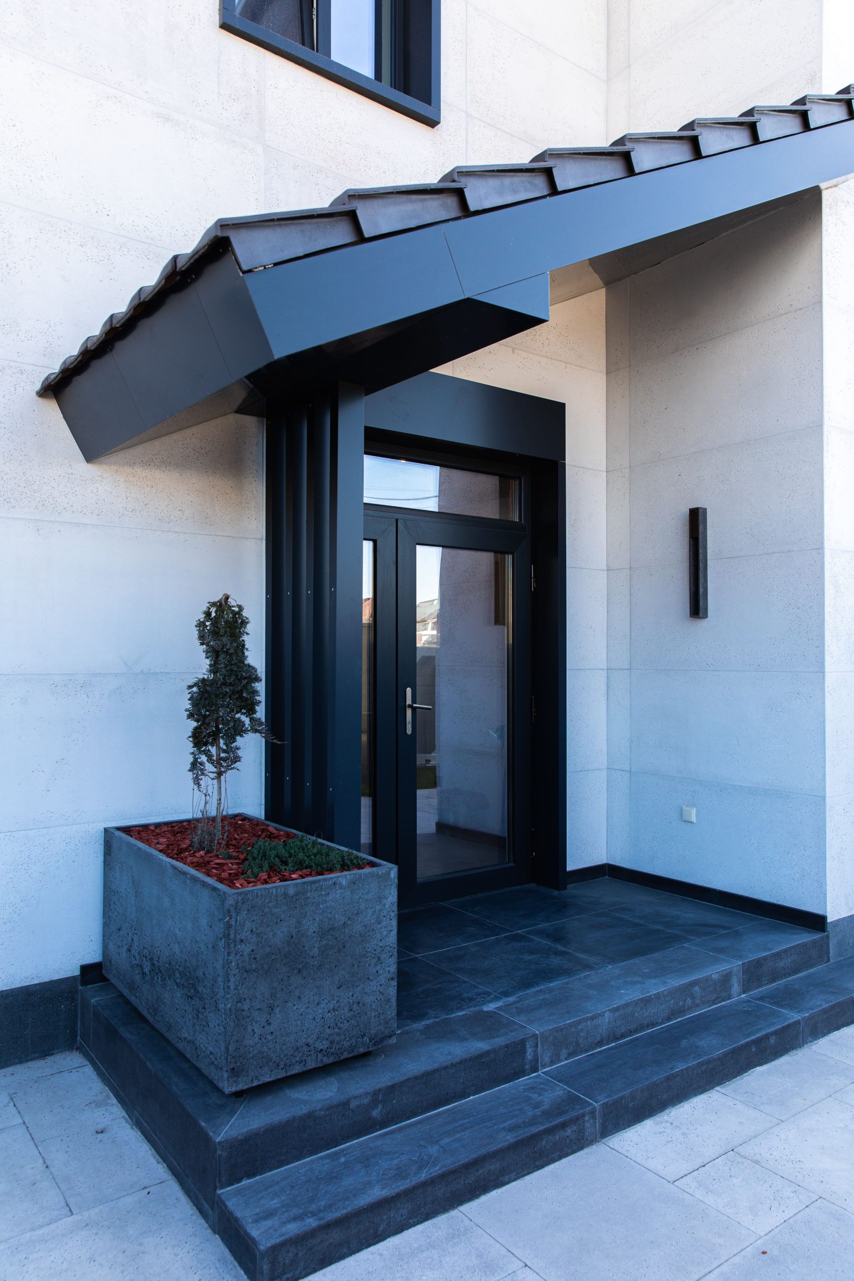 Aluminum Door Systems | Allumondo
